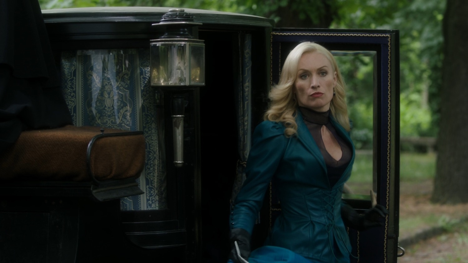Lady Jayne Wetherby (Victoria Smurfit) Blue Costume