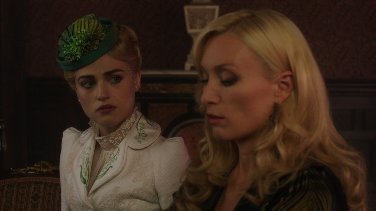 Lady Jayne Wetherby (Victoria Smurfit) Peacock Feather Pattern Costume ...