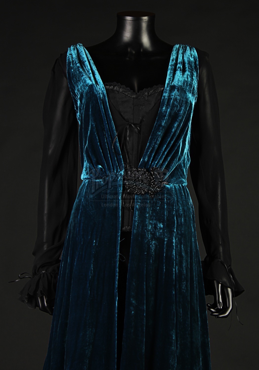 Lady Jayne Wetherby (Victoria Smurfit) Drawing Room Costume - Current ...