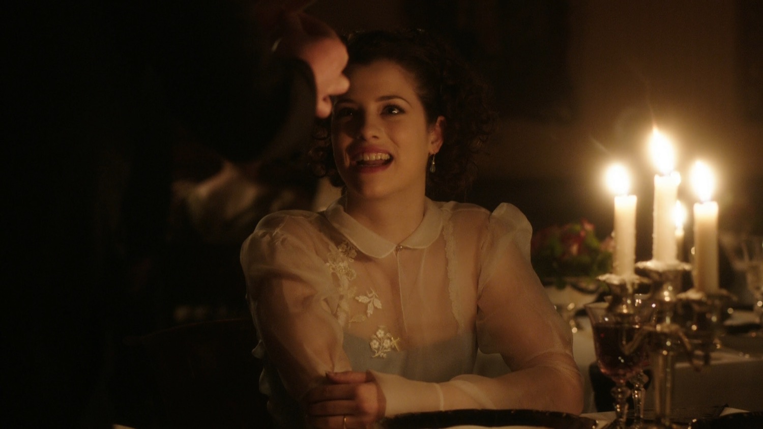 Mina Murray (Jessica De Gouw) Savoy Restaurant Costume