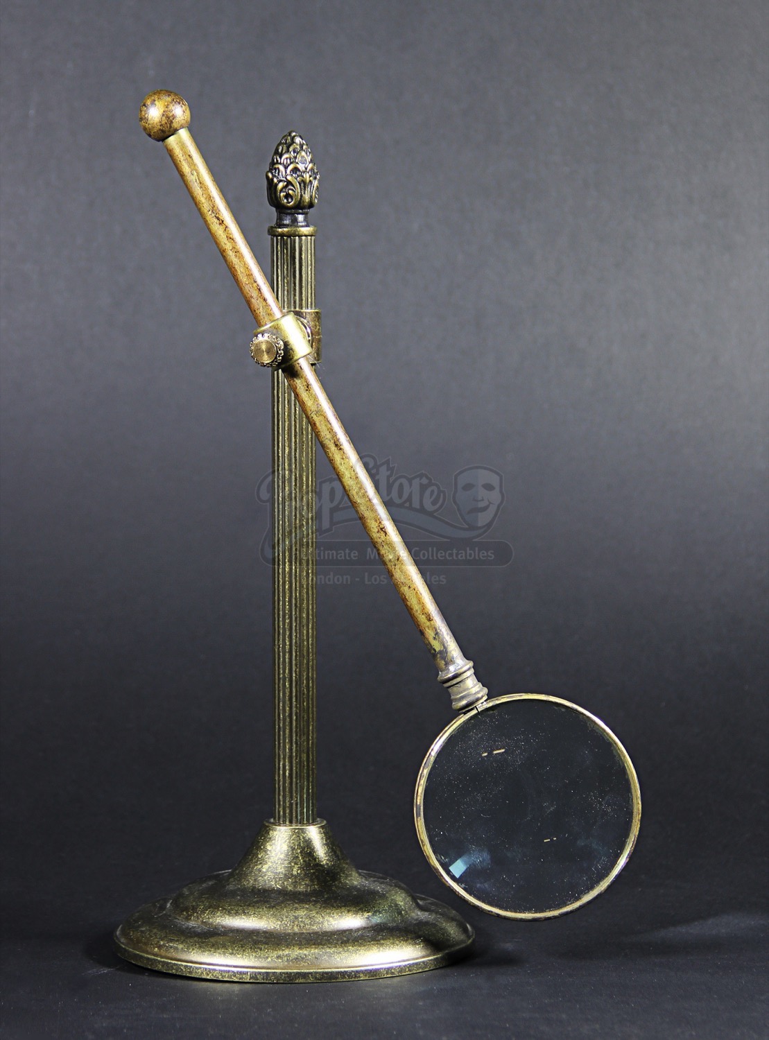 Van Helsing (Thomas Kretschmann) Office Magnifying Glass