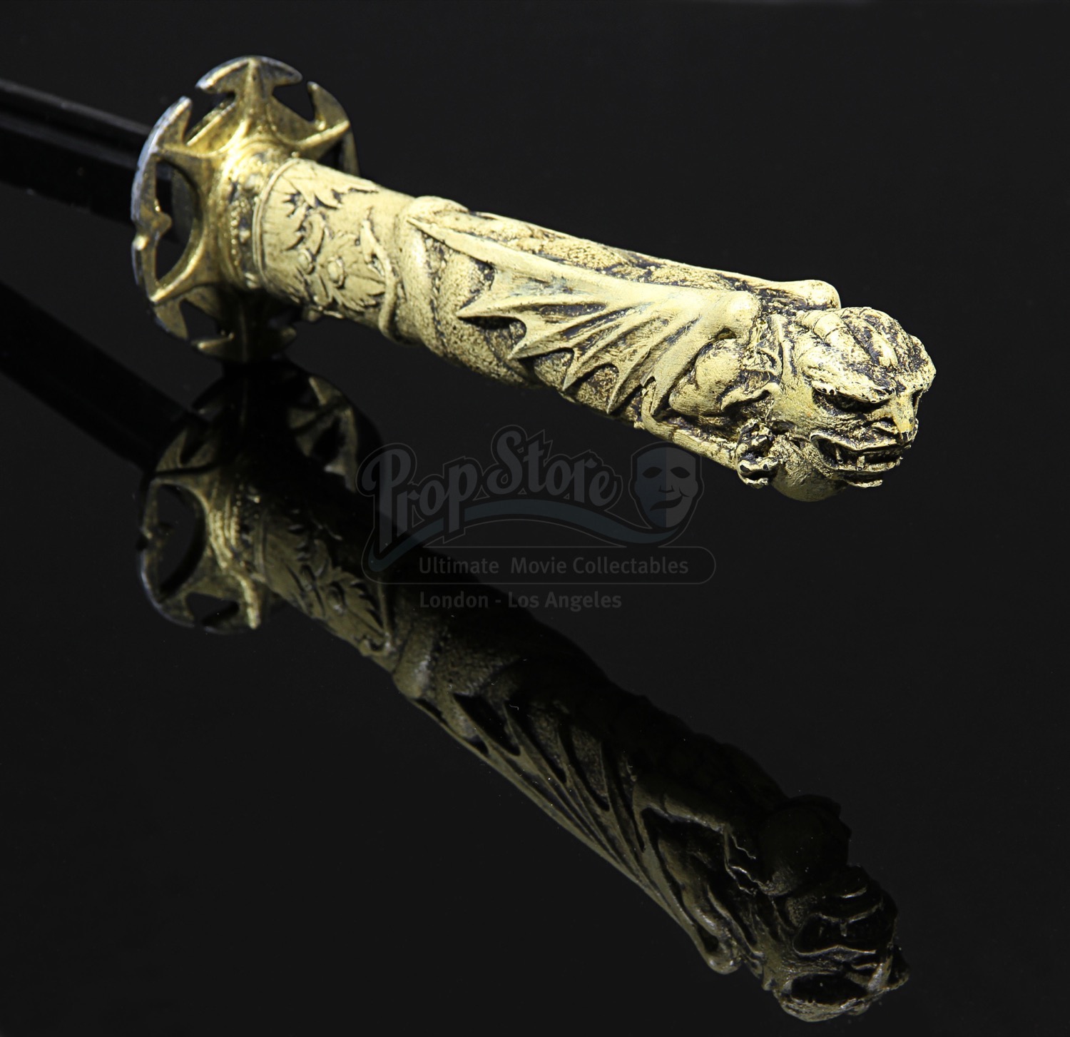 Alexander Grayson (Jonathan Rhys Meyers) Hero Sword