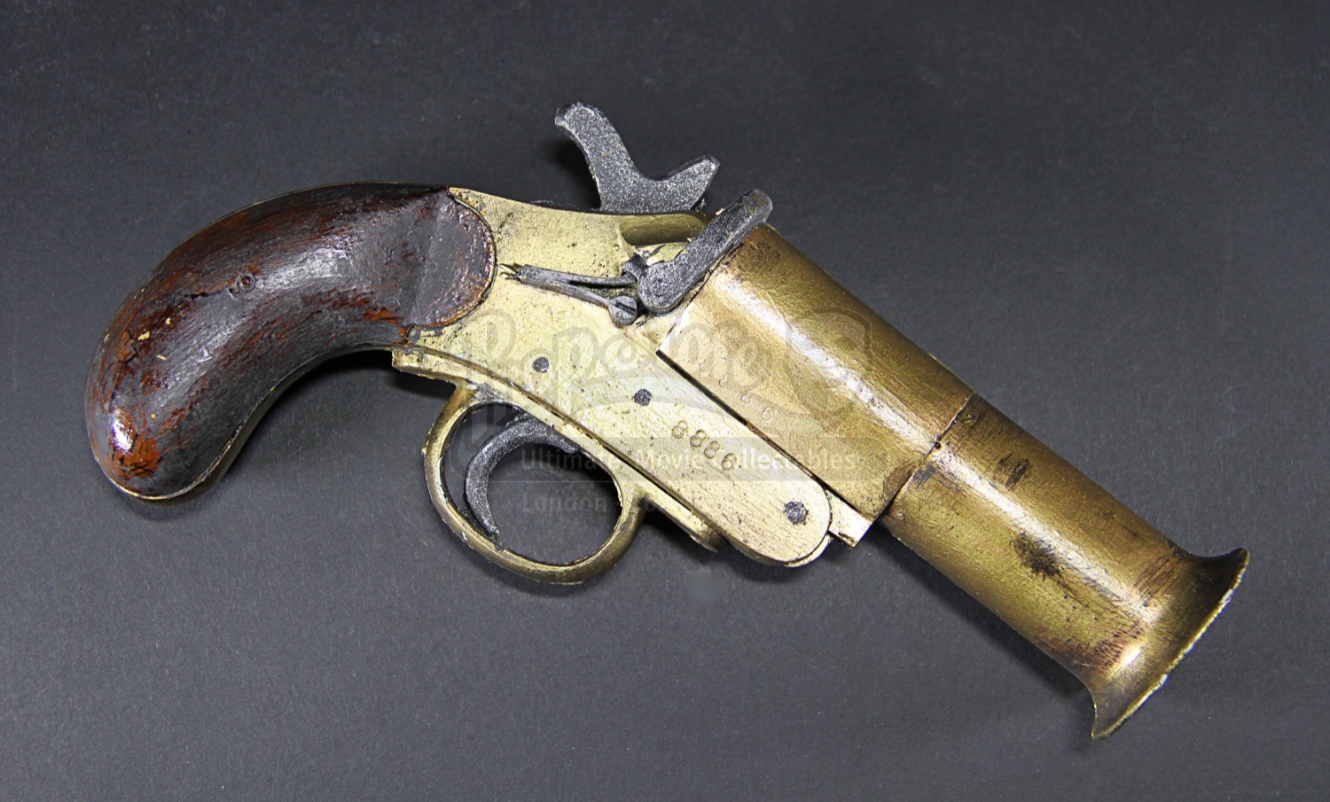 Vampire Hunter's Stunt Flare Gun with Belt & Cartridges