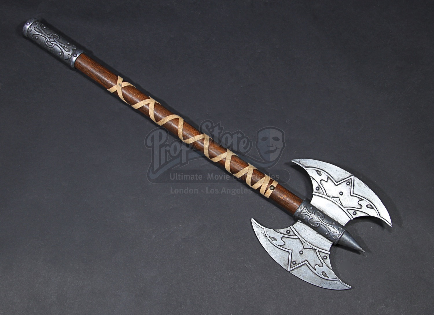 Sheathed Sword & Axe Set - Current price: £145