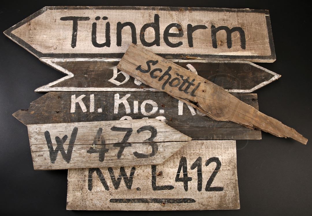 German Direction Sign Set