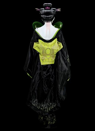 Maciej Hotel Geisha (Hannah Tasker-Poland) Geisha Mask and Costume ...