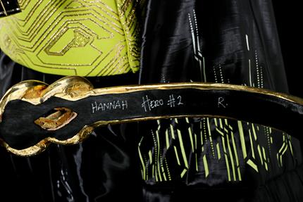 Maciej Hotel Geisha (Hannah Tasker-Poland) Geisha Mask and Costume ...