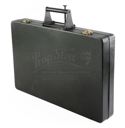 Maciej Hotel Yakuza Briefcase Gun - Current price: $700