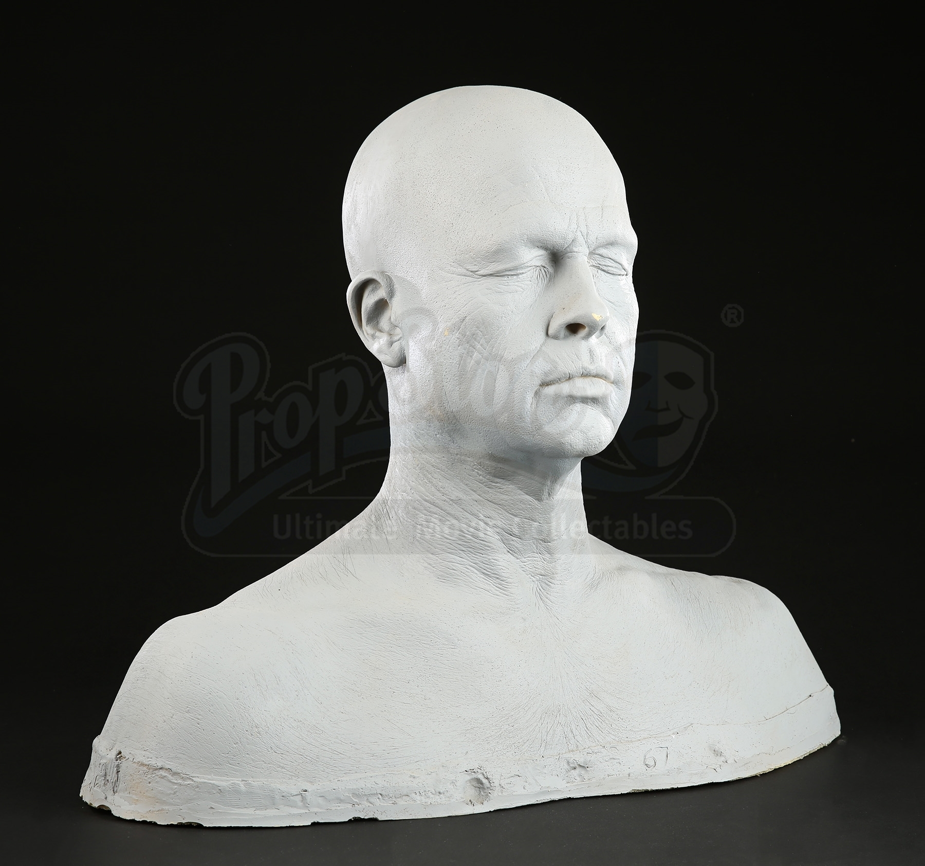 THE CURIOUS CASE OF BENJAMIN BUTTON (2008) - Benjamin Button (Brad Pitt ...