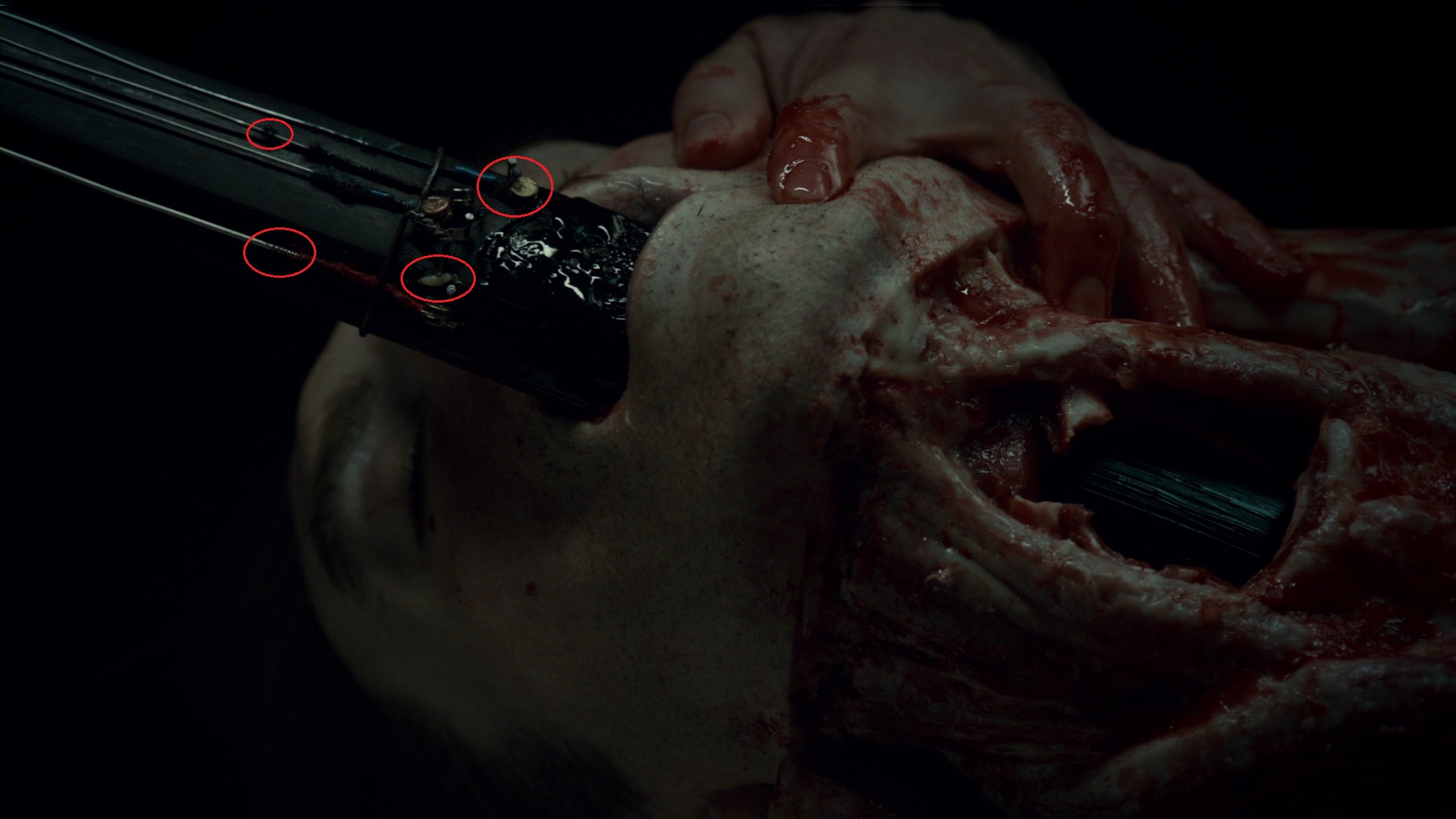 HANNIBAL - Fromage Prop Cello Neck