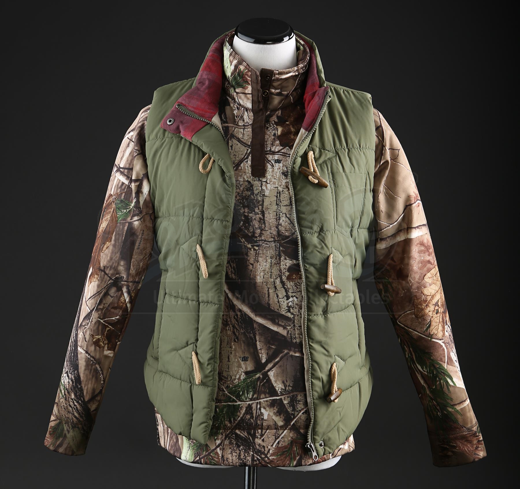 HANNIBAL - Abigail Hobbs' (Kacey Rohl) Potage Hunting Clothes