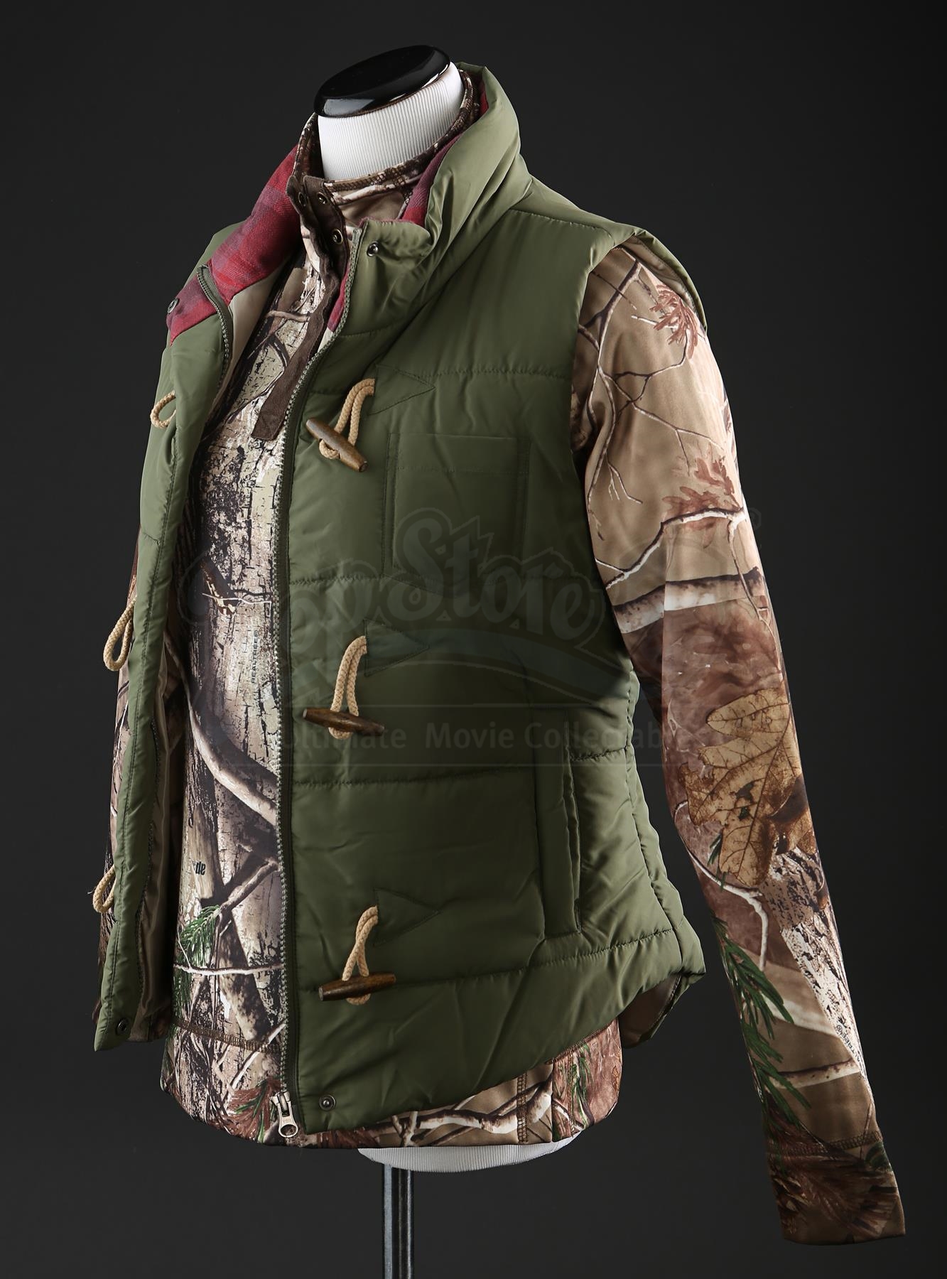 HANNIBAL - Abigail Hobbs' (Kacey Rohl) Potage Hunting Clothes