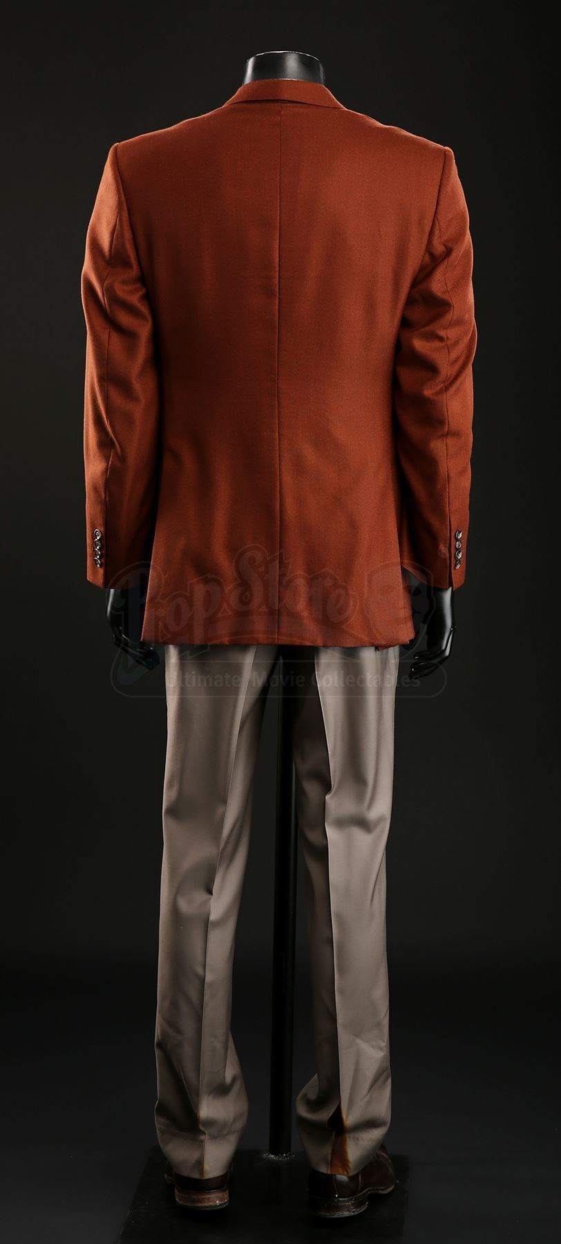 SEASON 1 EPISODE 1: "APERITIF"Hannibal Lecter’s (Mads Mikkelsen) Jacket, Sweater, and Pants ...