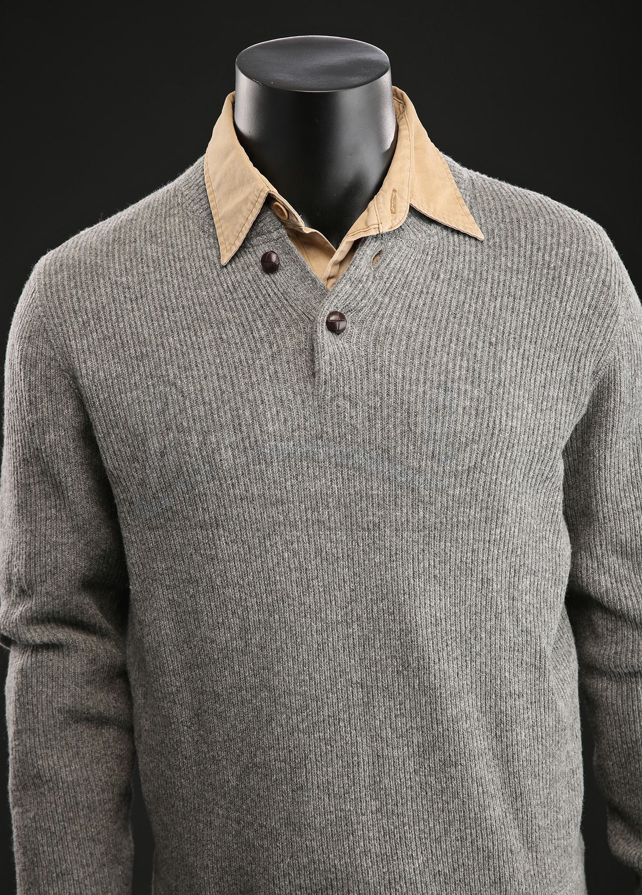 Will Graham’s (Hugh Dancy) shirt, sweater, and pants from episode 209 ...