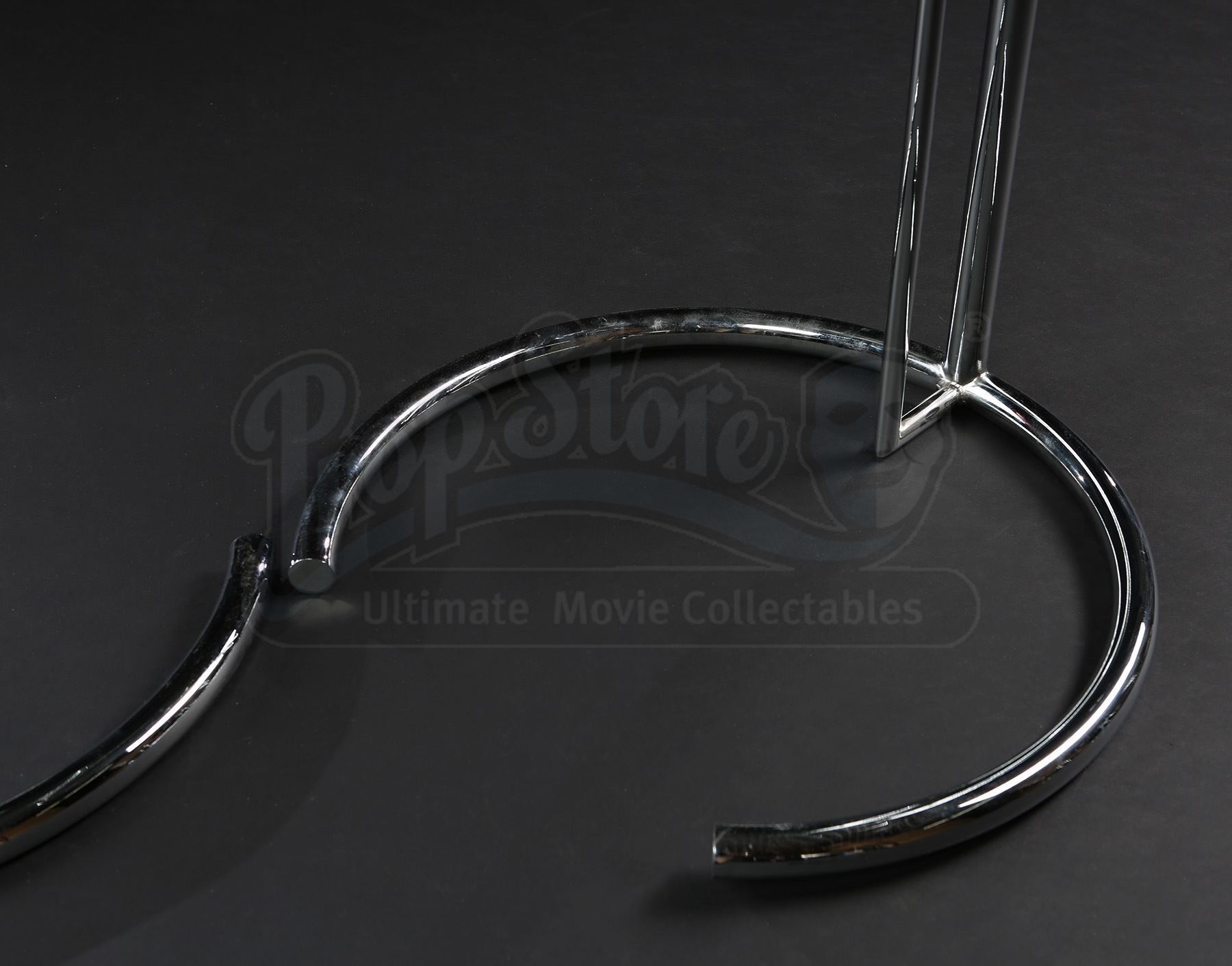 SEASONS 1-3Hannibal Lecter's (Mads Mikkelsen) Side Tables