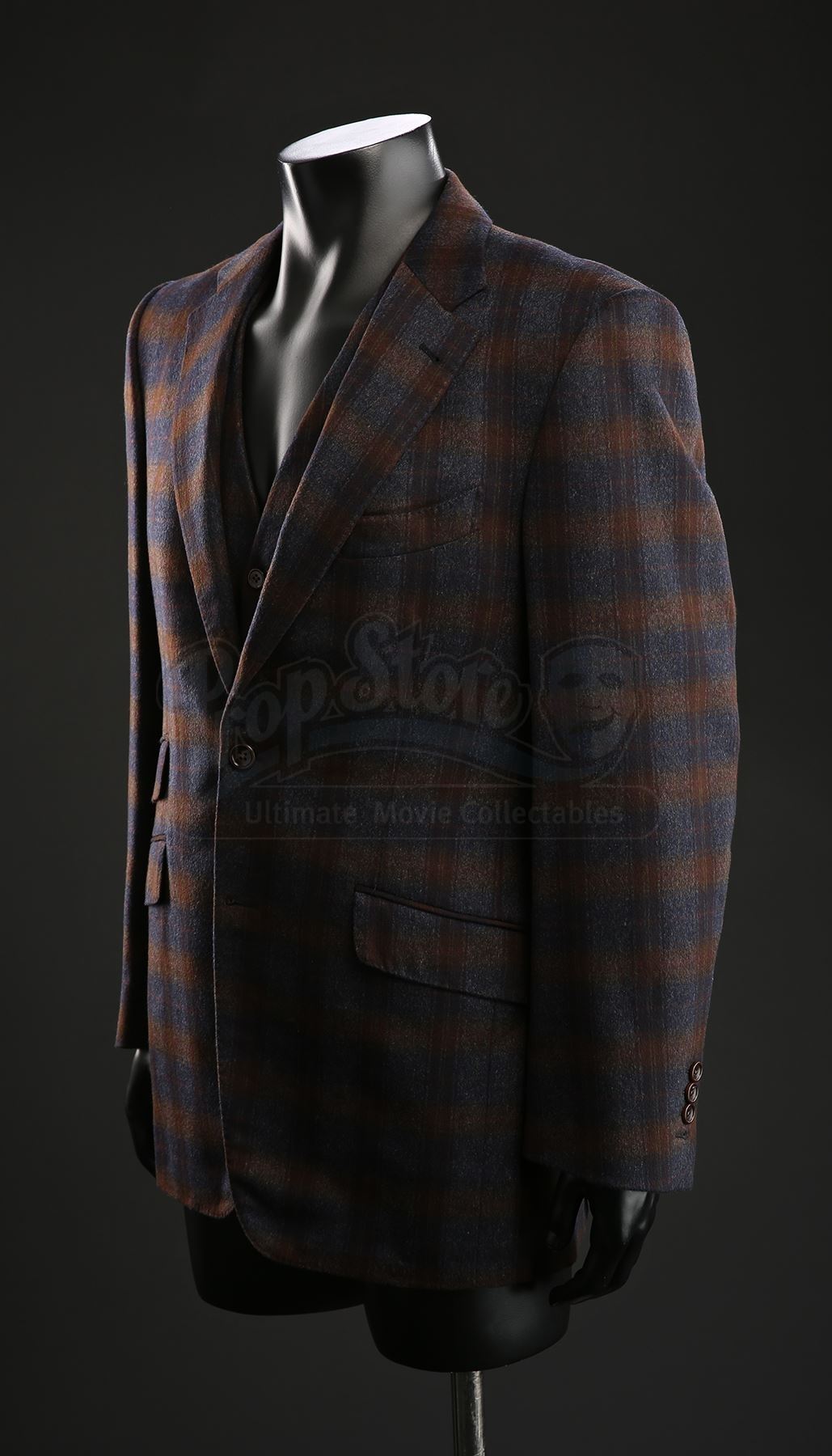 SEASON 1 EPISODE 4: "ŒUF"Hannibal Lecter’s (Mads Mikkelsen) Jacket and ...