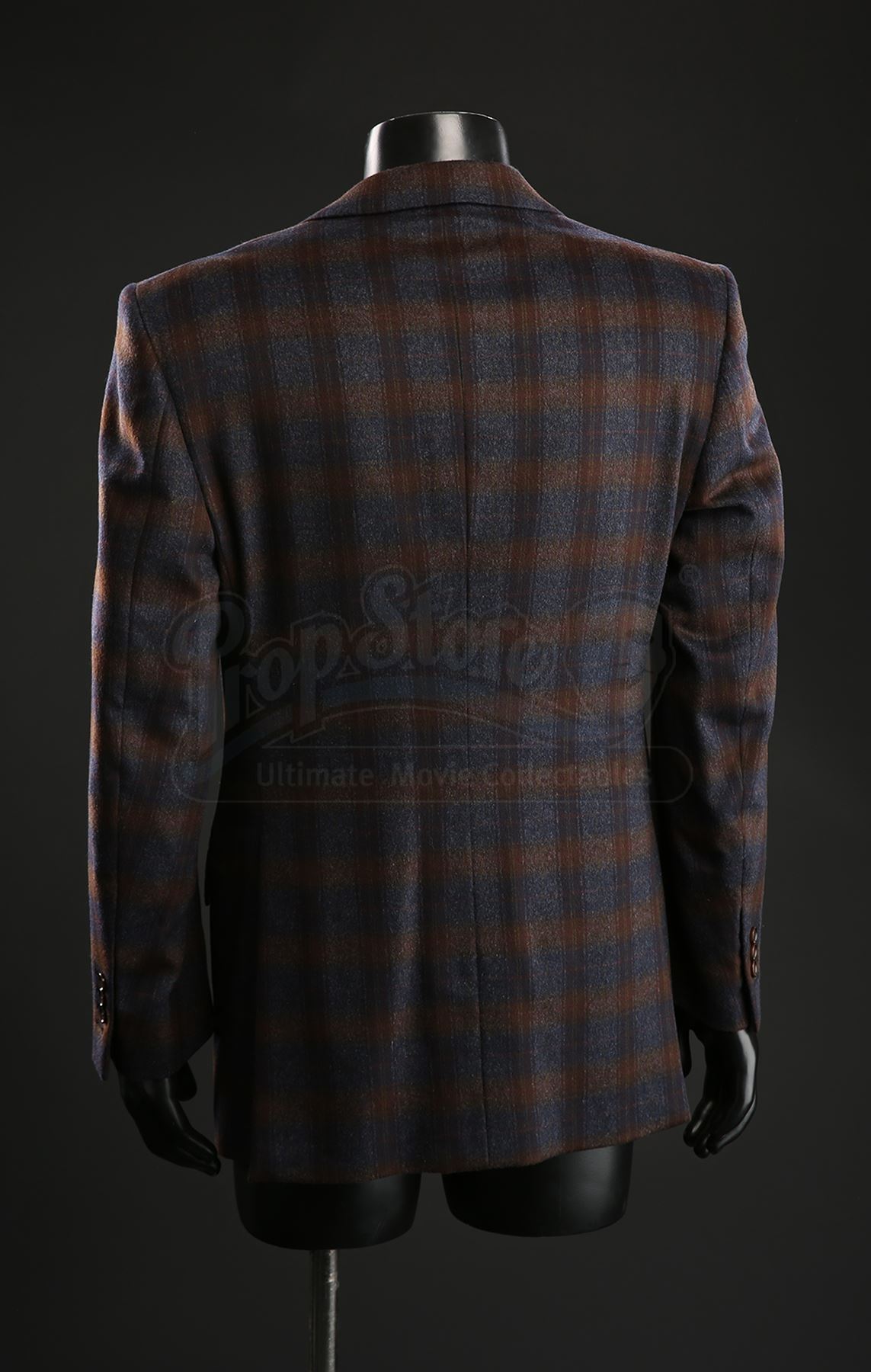SEASON 1 EPISODE 4: "ŒUF"Hannibal Lecter’s (Mads Mikkelsen) Jacket and ...