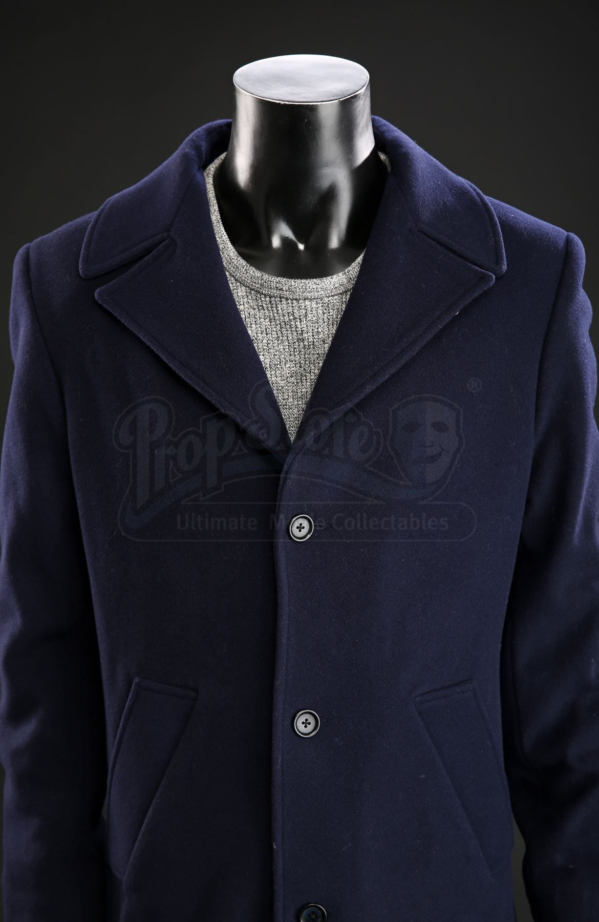 Will Graham’s (Hugh Dancy) pajama bottoms, sweater, and overcoat from ...