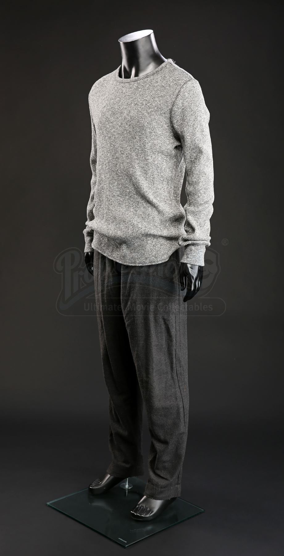 Will Graham’s (Hugh Dancy) pajama bottoms, sweater, and overcoat from ...