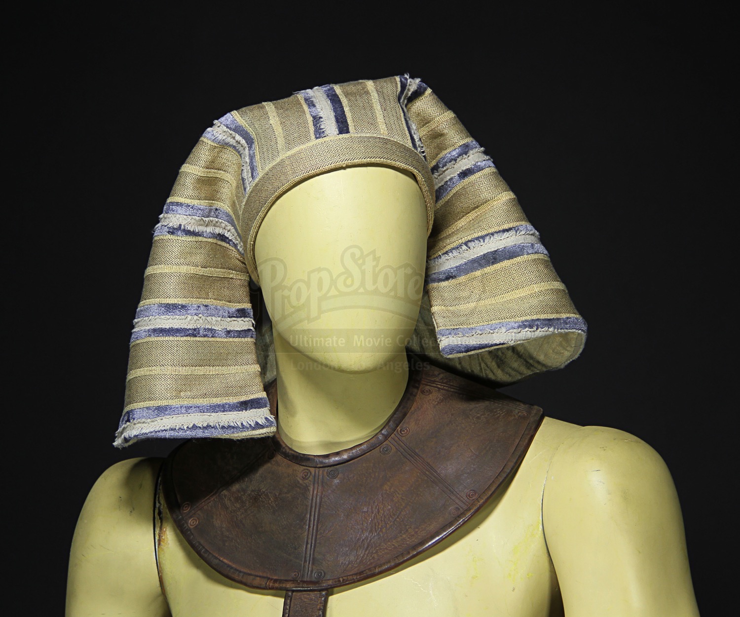 A guard costume from Ridley Scott’s Exodus: Gods And Kings. Thiscostume ...