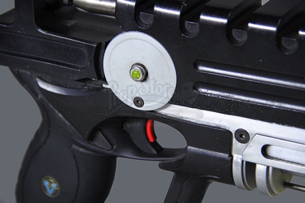 Korben Dallas’ (Bruce Willis) hero pistol from Luc Besson’s The Fifth ...