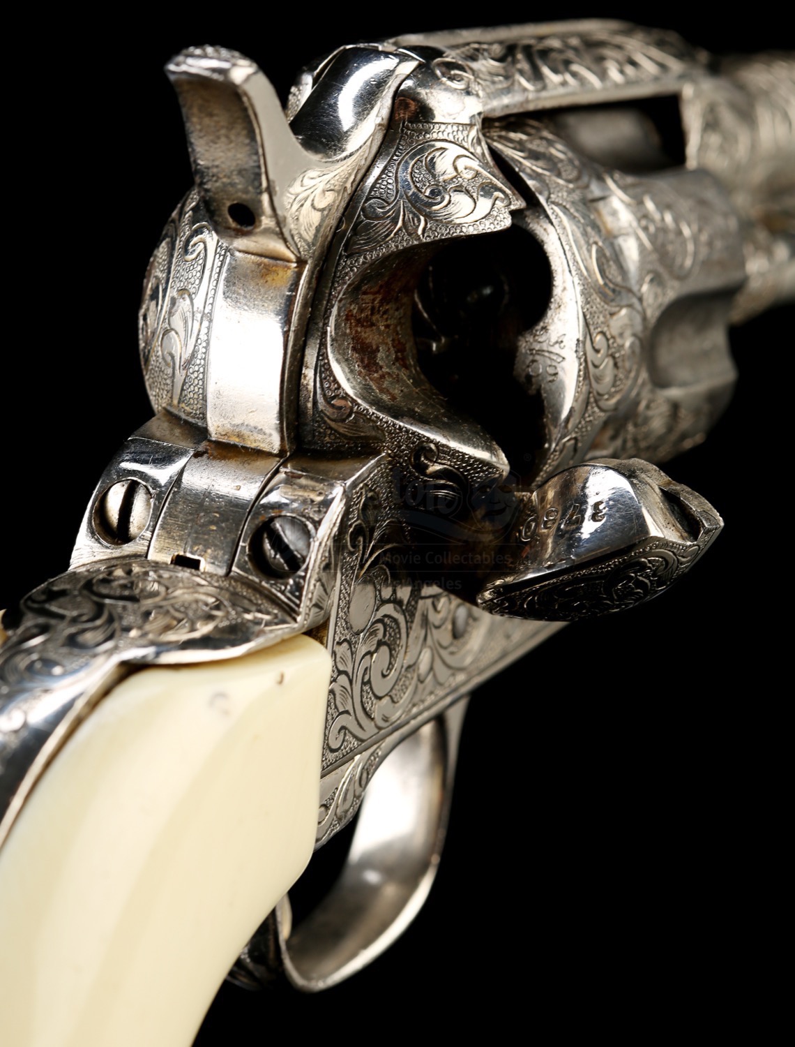 JAMES BOND: THE MAN WITH THE GOLDEN GUN (1974) - Scaramanga's ...