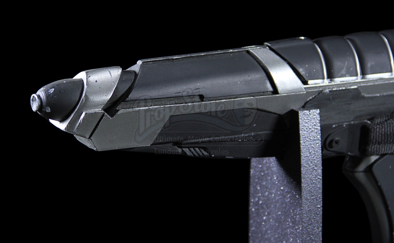 A hero light-up EVA phaser rifle from Star Trek: First Contact. Picard ...