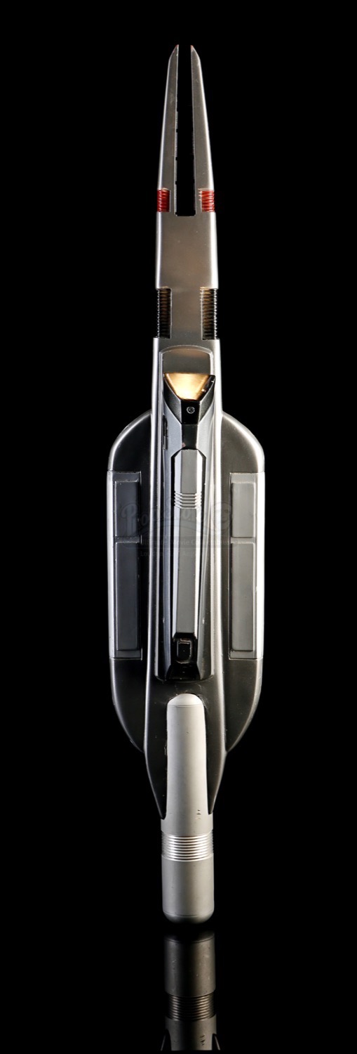 A compression phaser rifle from Star Trek: Voyager. The crew of the ...