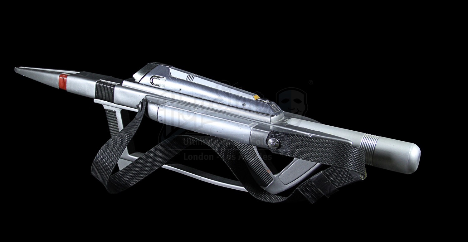 A compression phaser rifle from Star Trek: Voyager. The crew of the ...