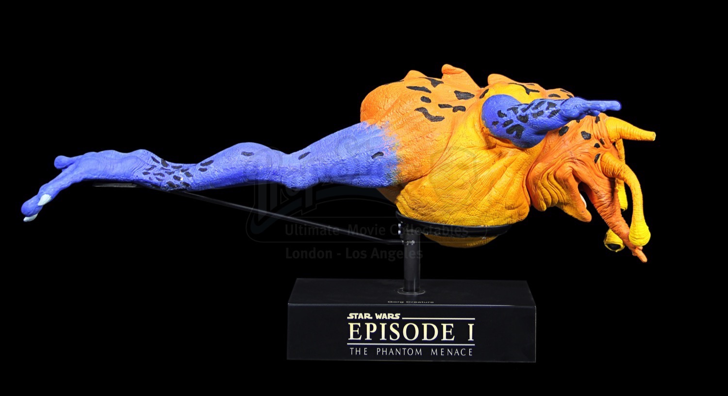 A blue and orange gorg creature from Star Wars: ThePhantom Menace. This ...