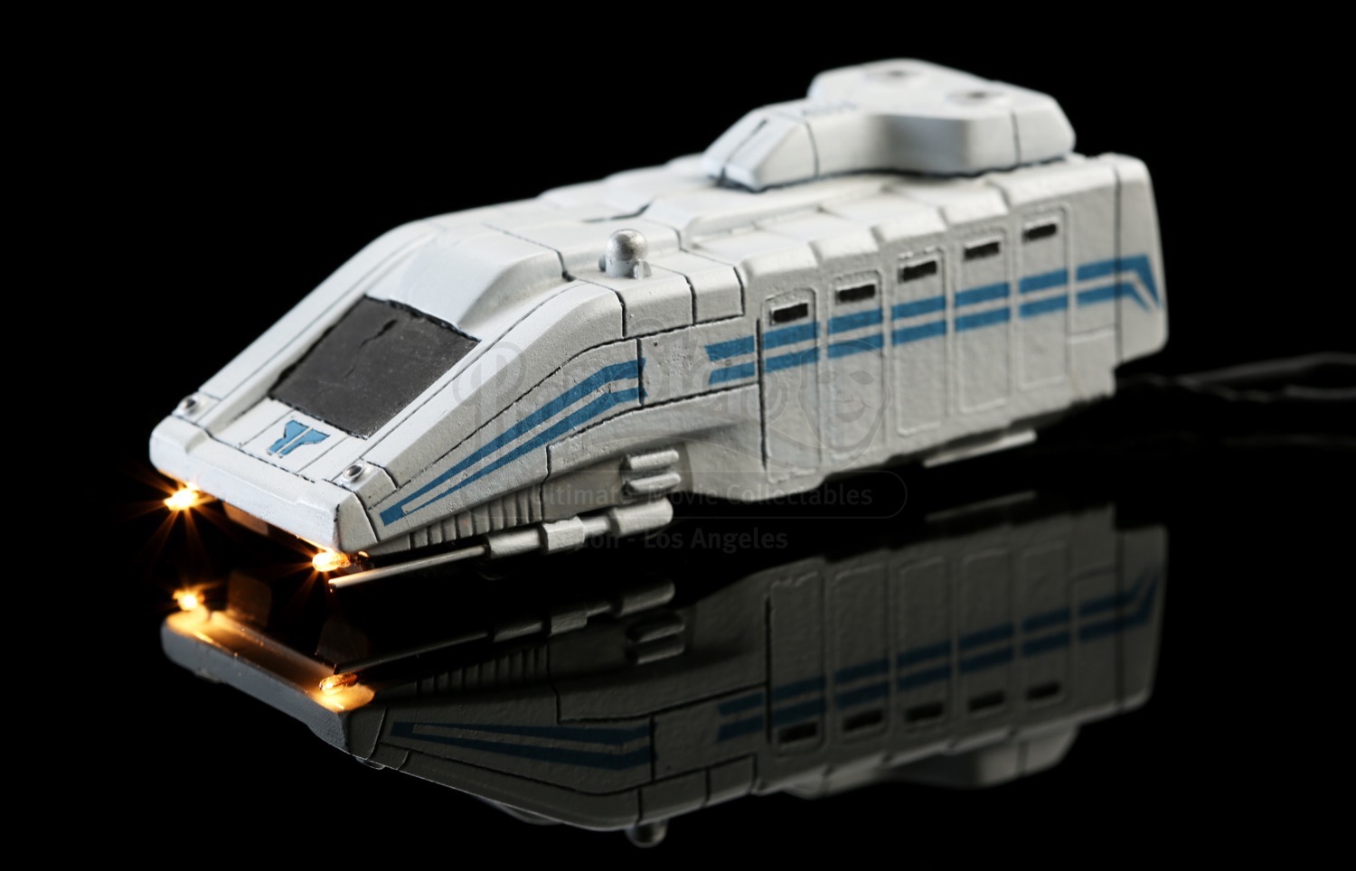 STAR WARS: STAR TOURS - Light-Up Starspeeder 3000 Model Miniature