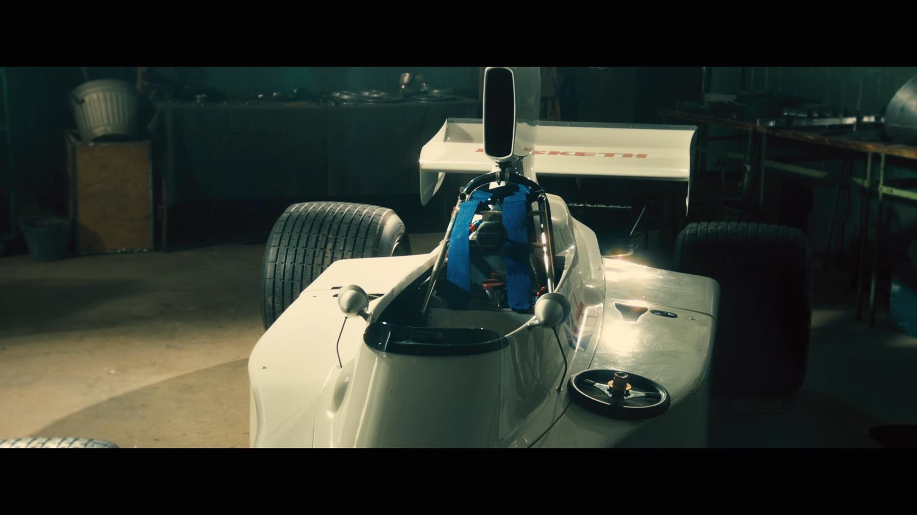 RUSH (2013) - James Hunt's (Chris Hemsworth) Hesketh 308 F1 Car ...