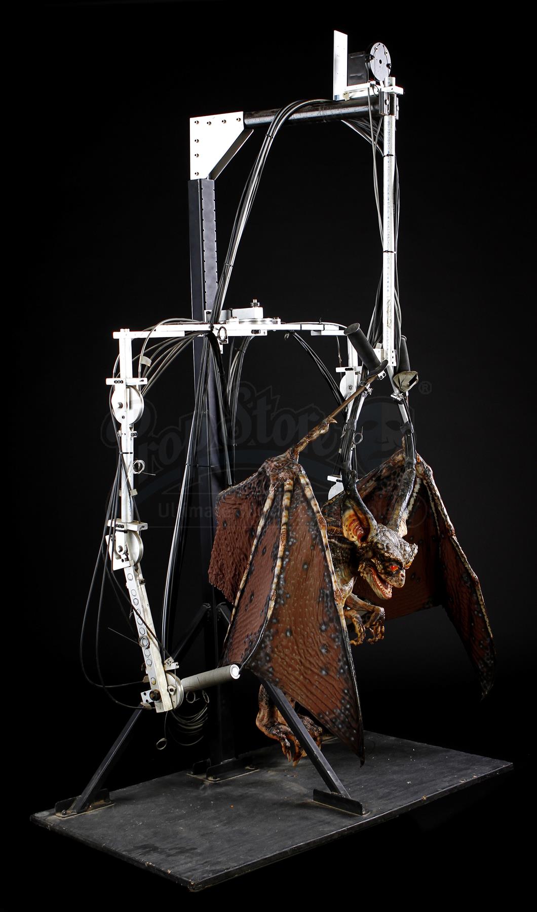 GREMLINS 2: THE NEW BATCH (1990) - Mechanical Bat Gremlin Puppet