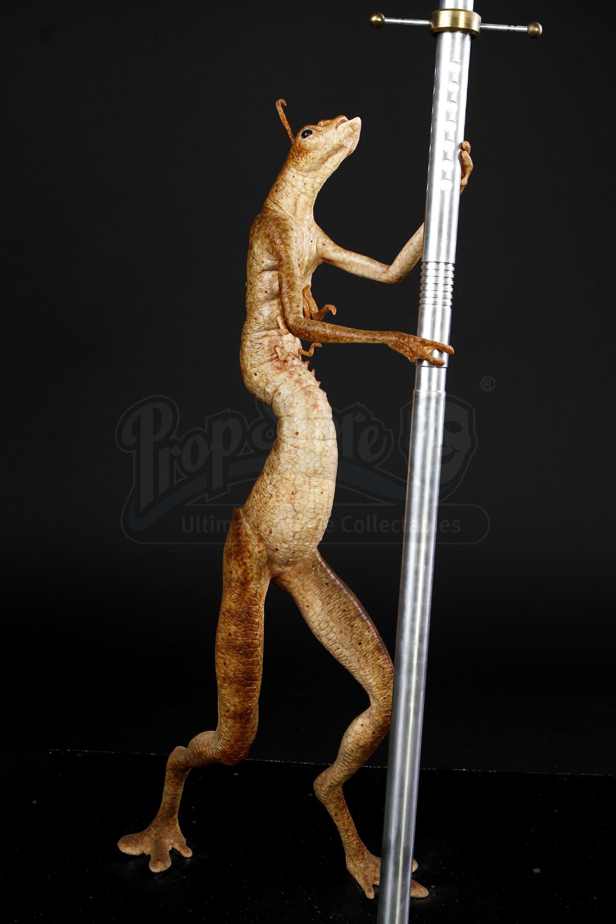 MEN IN BLACK (1997) - Mikey’s Human ‘José’ Head, Post and Worm Guy ...