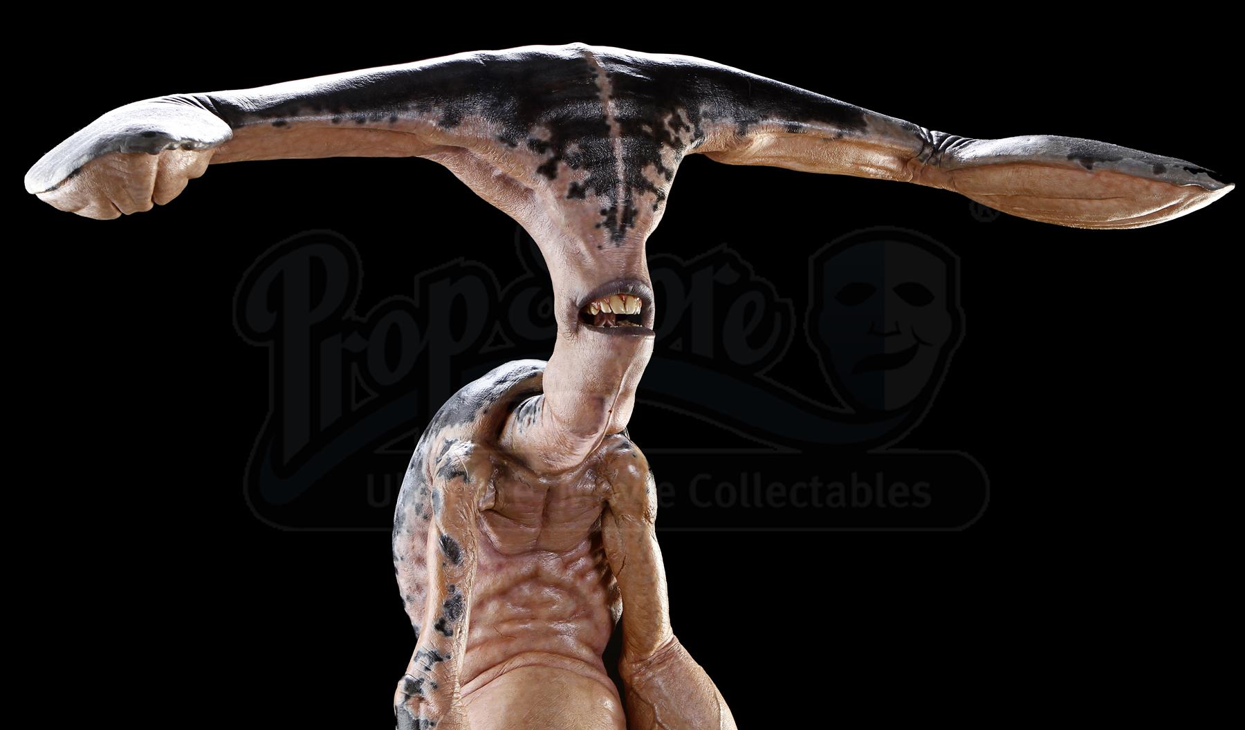 MEN IN BLACK II (2002)