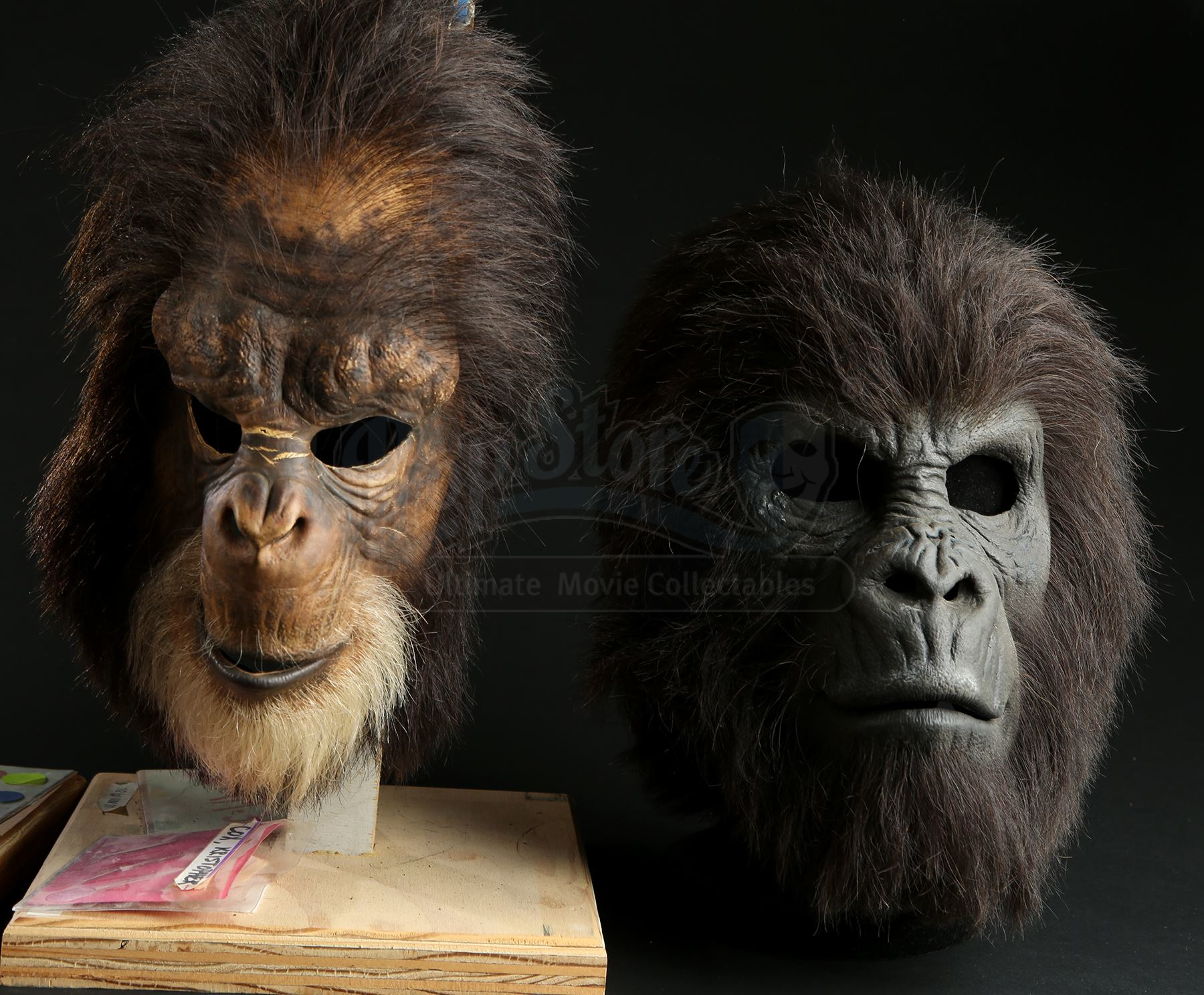 PLANET OF THE APES (2001) - Gorilla and Chimp Face Masks