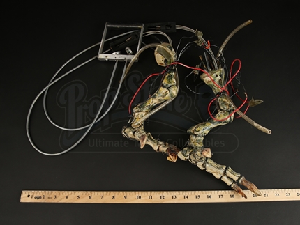 GREMLINS 2: THE NEW BATCH (1990) - Mechanical Gremlin Skeleton Legs