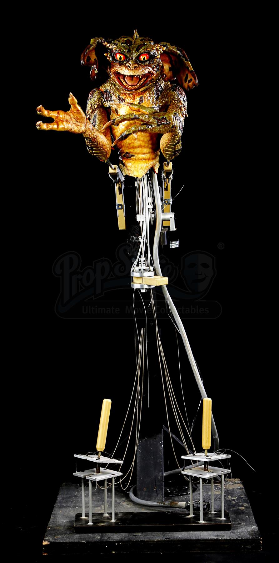 GREMLINS 2: THE NEW BATCH (1990) - Mechanical Gremlin Puppet