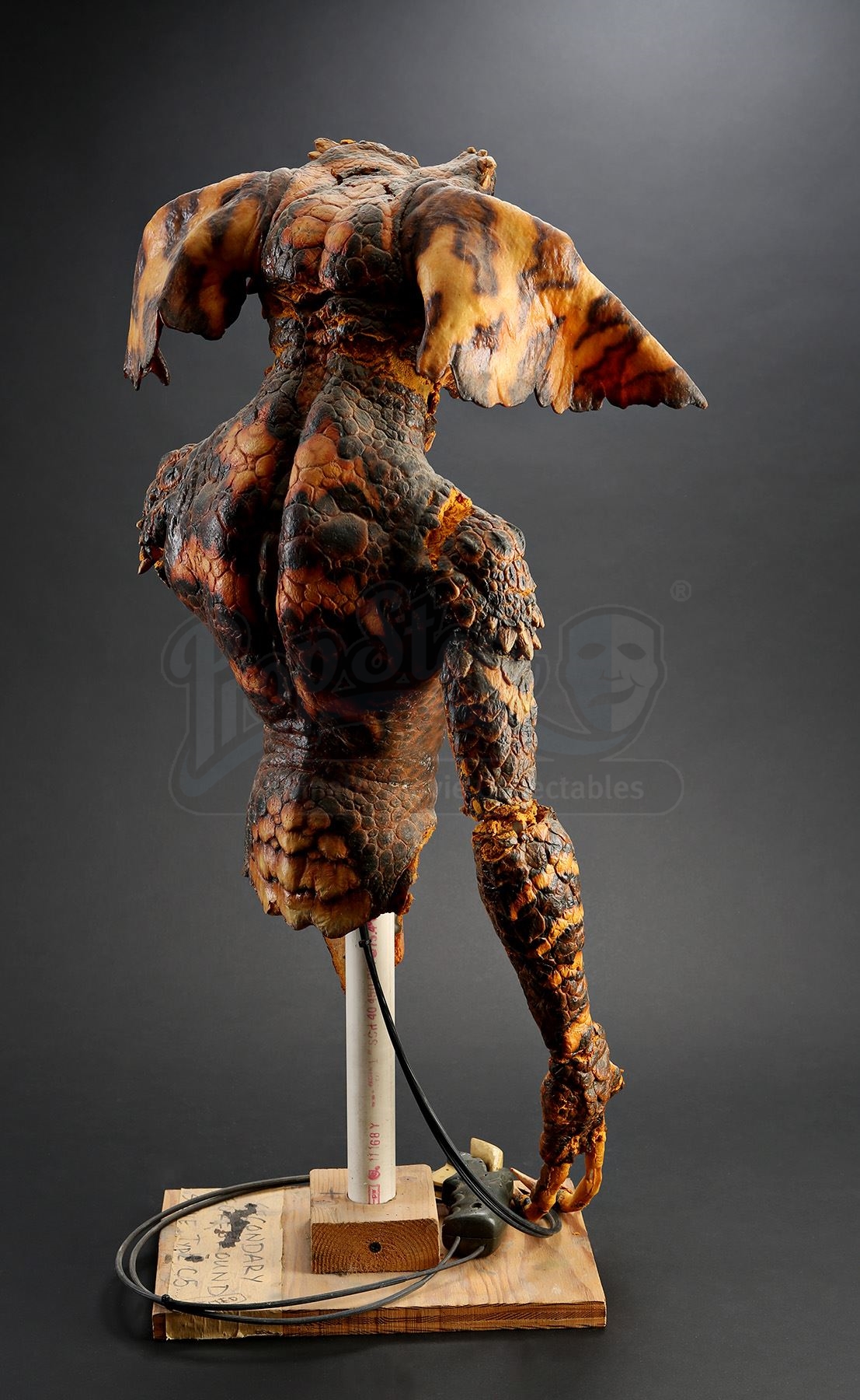 GREMLINS 2: THE NEW BATCH (1990) - Brown Gremlin Puppet - Current price ...