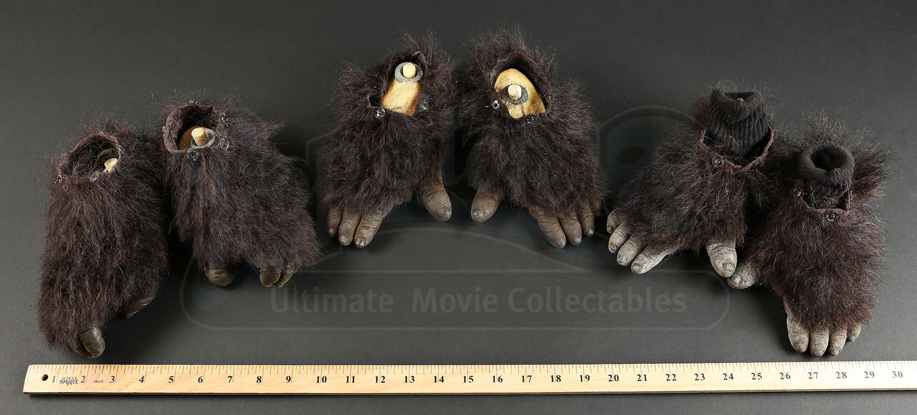 MIGHTY JOE YOUNG (1998) - Baby Joe Feet