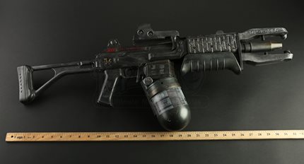 Terminator Genisys: Future Guerrilla Plasma Gun - Current price: $1400