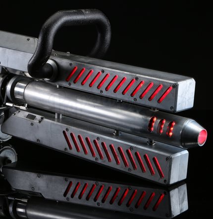 Terminator Genisys: Metal Terminator Light-Up Plasma Minigun - Current ...