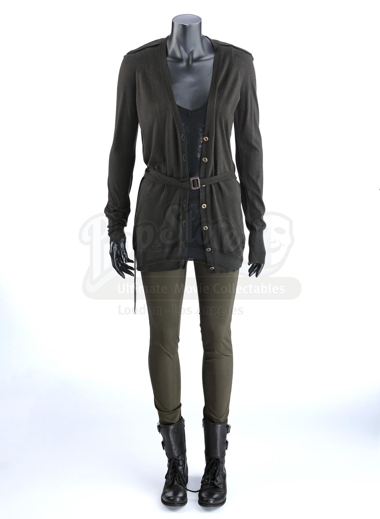 THE TWILIGHT SAGA: BREAKING DAWN PART 2 (2012) - Bella Cullen's Dark ...