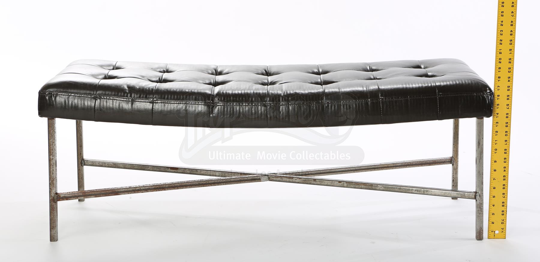 THE TWILIGHT SAGA: BREAKING DAWN PART 2 (2012) - Cullen Home Leather Bench