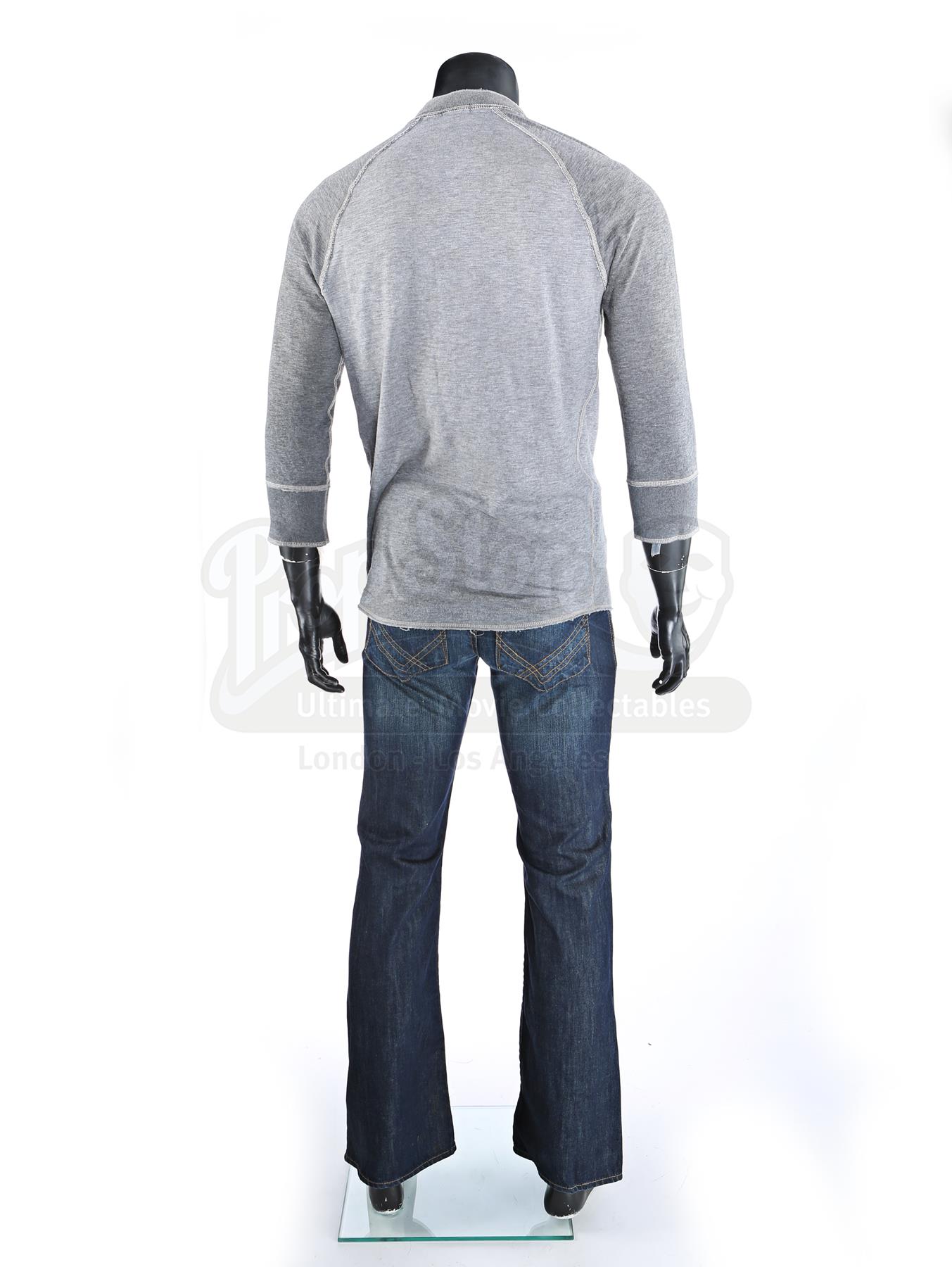 THE TWILIGHT SAGA: ECLIPSE (2010) - Emmett Cullen's Training Sweater ...