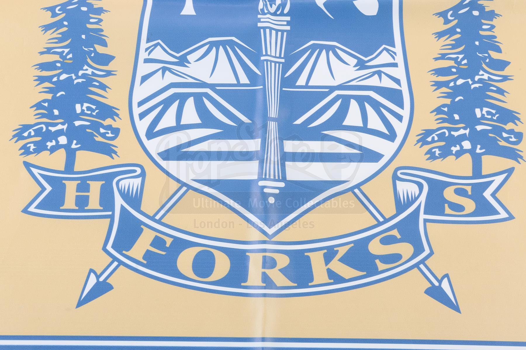 THE TWILIGHT SAGA: ECLIPSE (2010) - Forks High School Banner