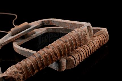 Medivh's Short Clay Garrotte - Current price: $500