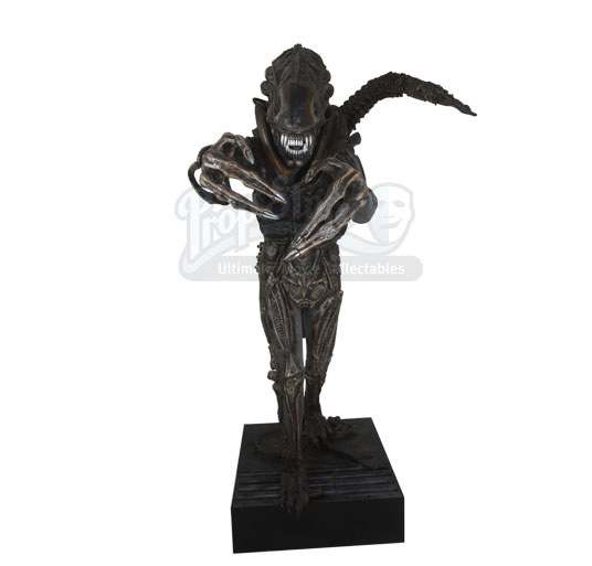Alien Warrior | Propstore – Ultimate Movie Collectables