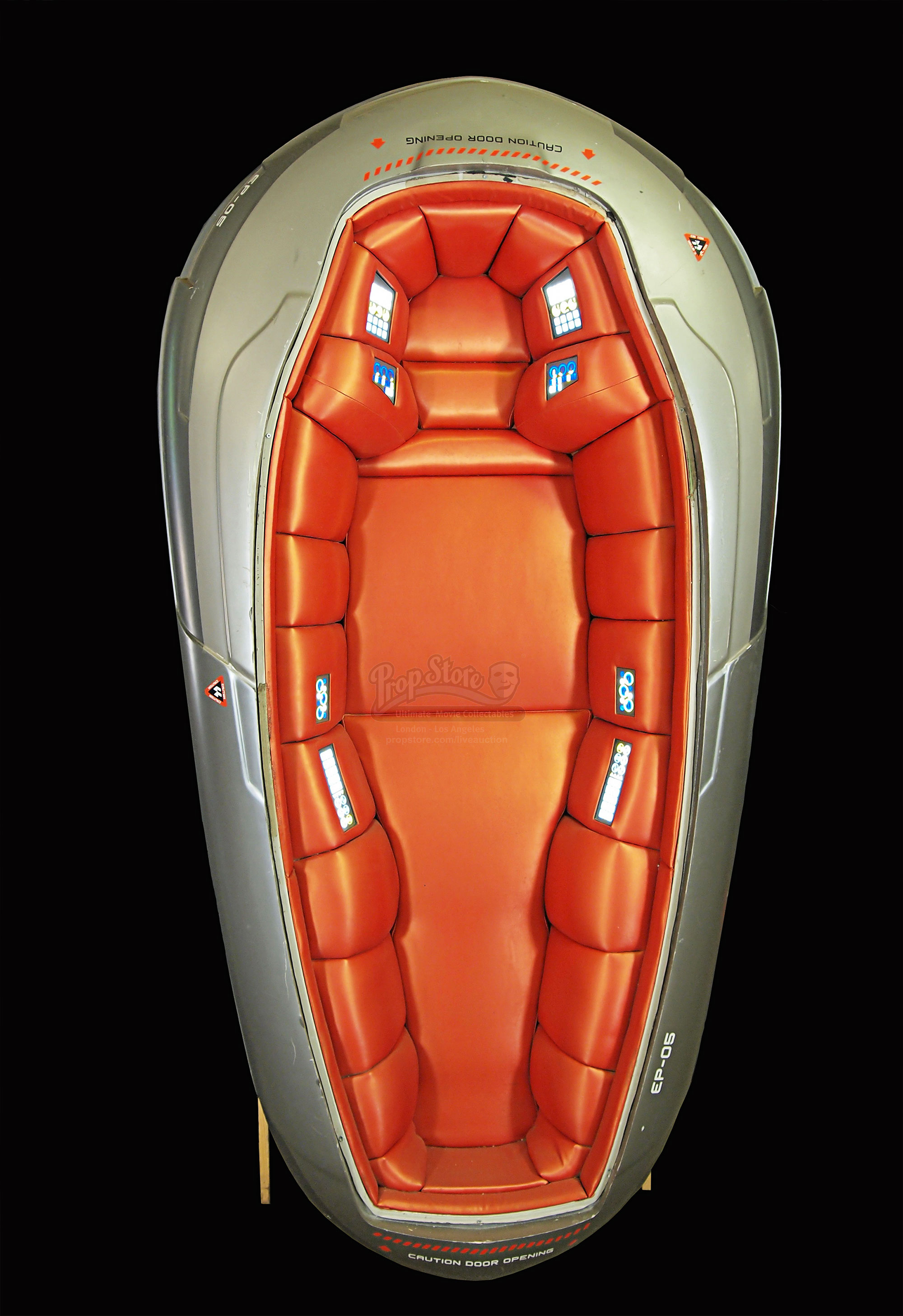 Meredith Vickers’ (CharlizeTheron) Hero Escape Pod