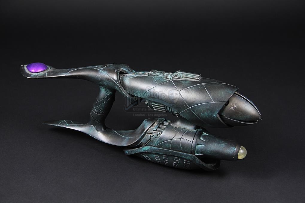 A hero Transphase Eradication Rod from the TV series Stargate SG-1 ...